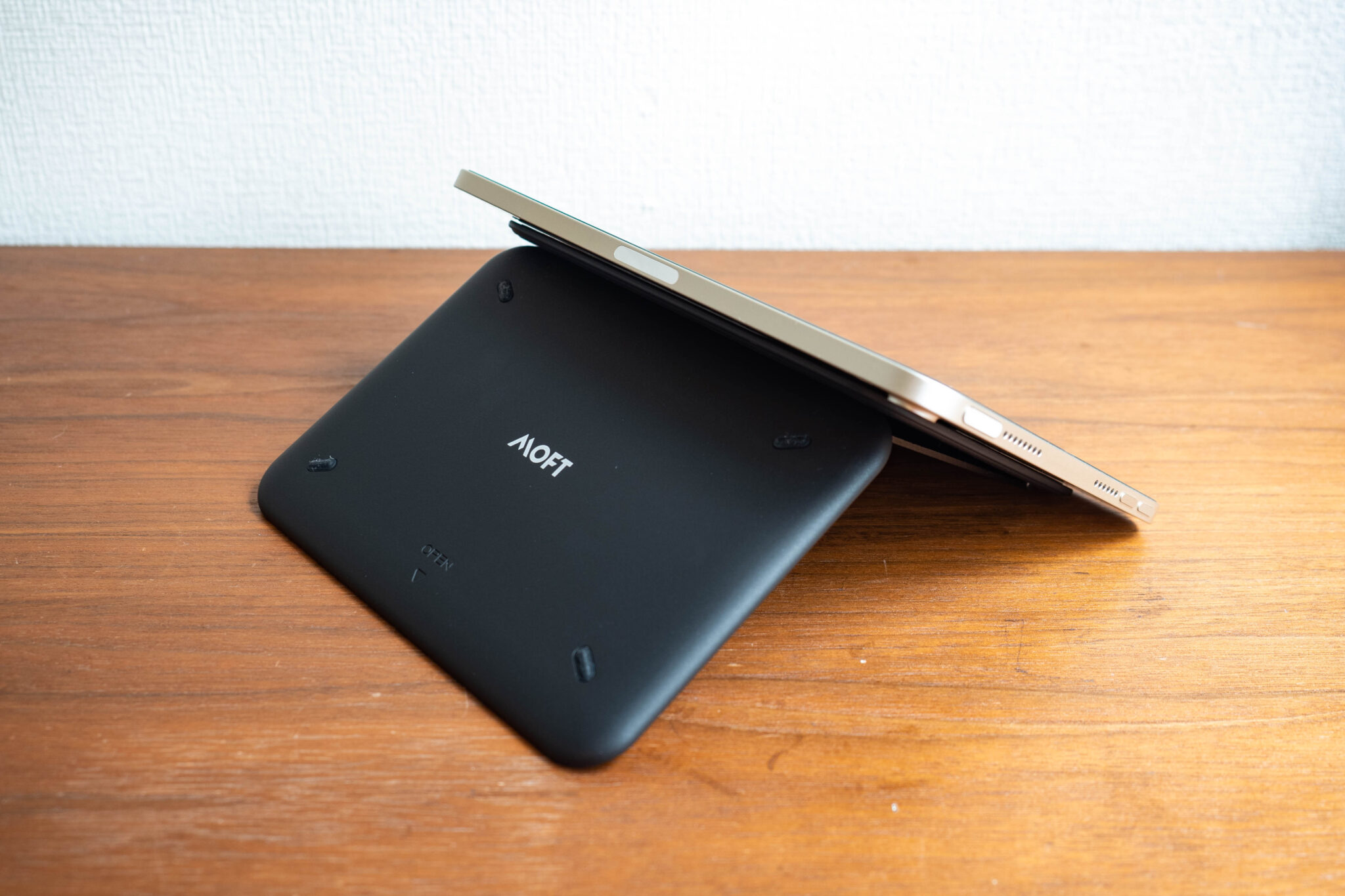 マグネットに進化！iPad miniには『MOFT Snap Floatスタンド』が最適！｜spielen