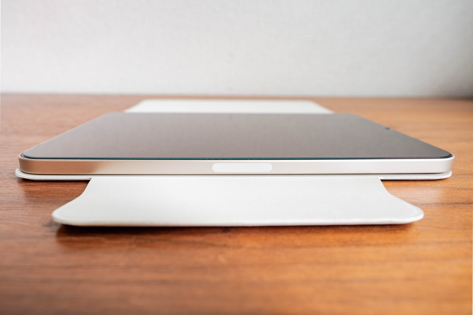 マグネットに進化！iPad miniには『MOFT Snap Floatスタンド』が最適！｜spielen